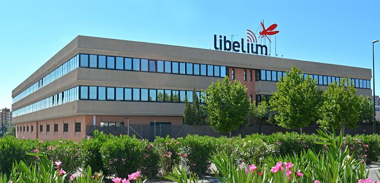 Smart Libelium: Living IoT Lab to monitor parking, water quality ...